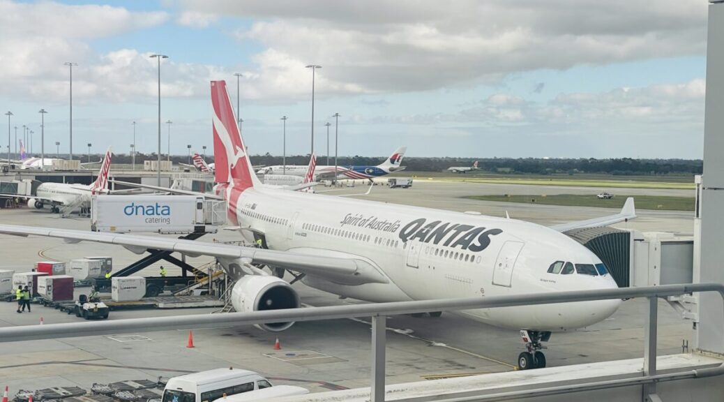 カンタス航空QF79便 搭乗記 メルボルン→成田 お菓子配りすぎ！なサービス | Yuccopooh.com